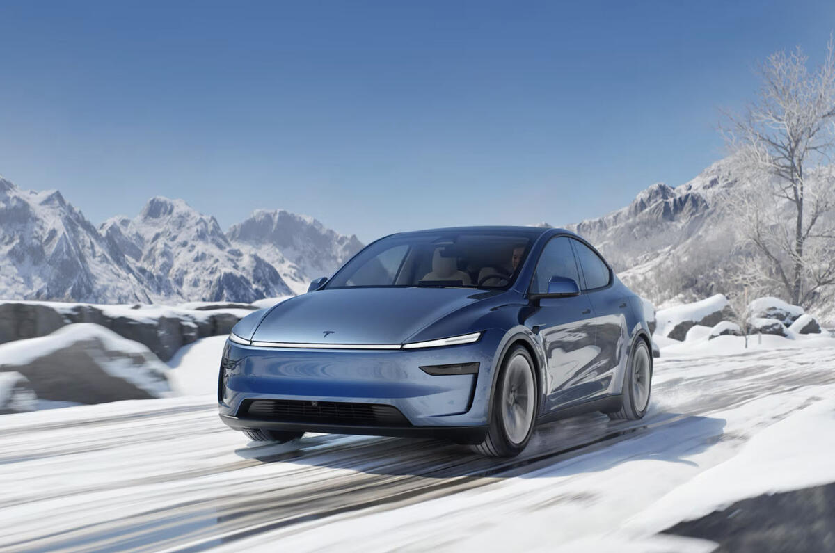 Tesla Model Y 2025, come cambia il crossover di Elon Musk | Sky TG24