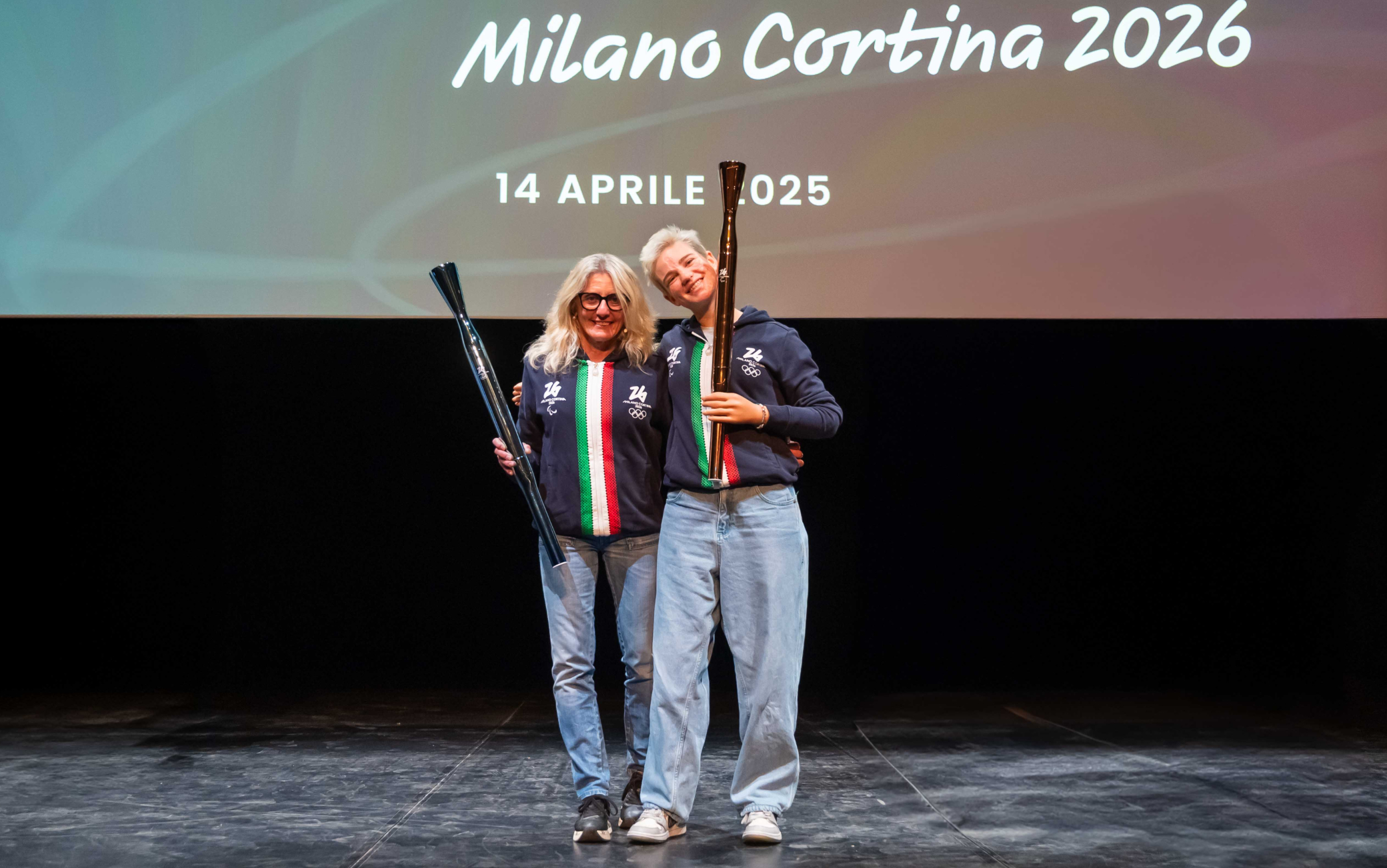 Olimpiadi 2026 Milano Cortina, svelata la torcia dei Giochi invernali ...