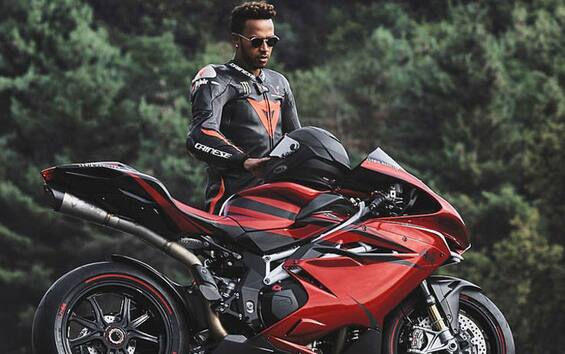 Formula 1, Hamilton e la passione MotoGP: ha effettuato test su una ...