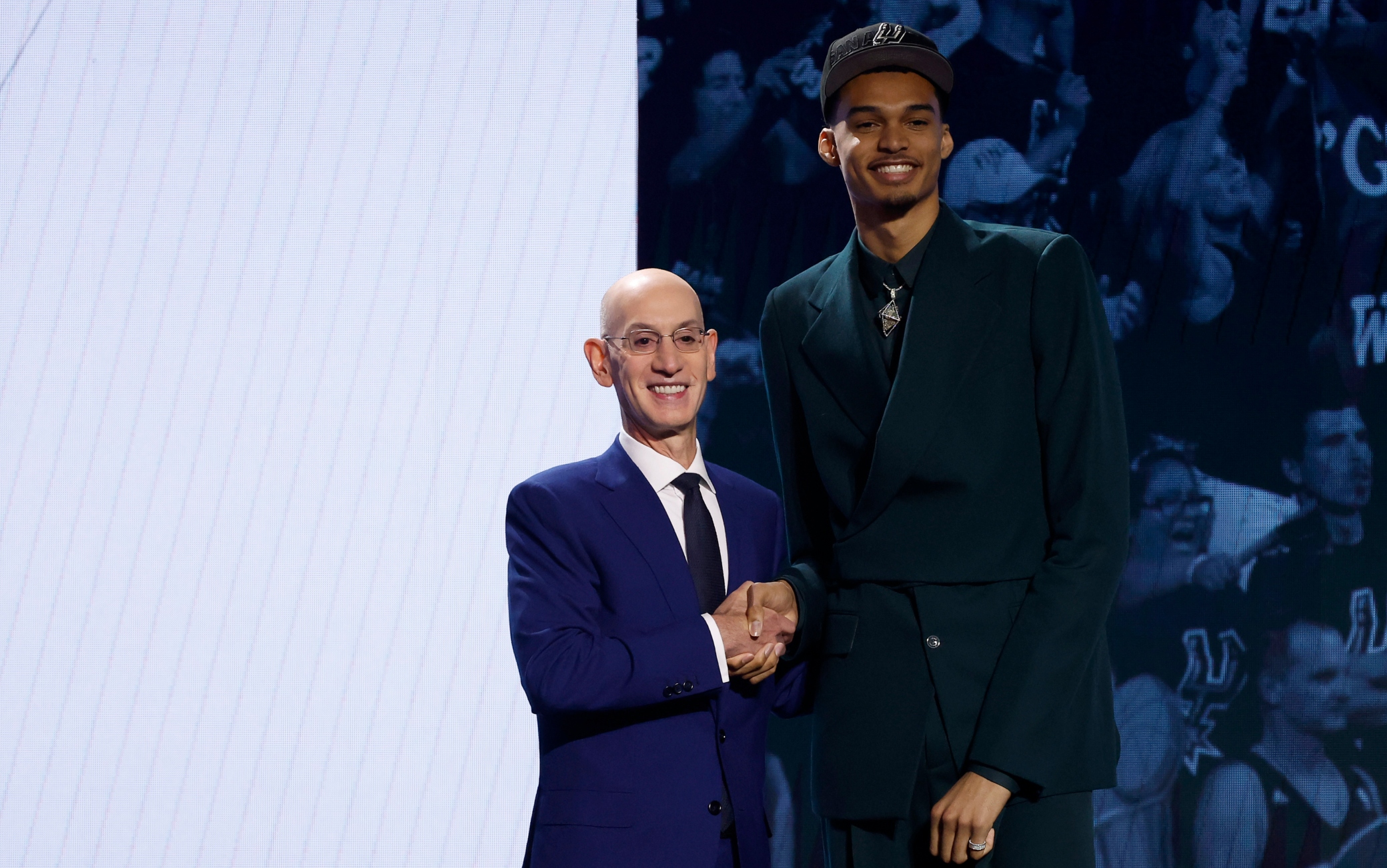 Quanto è alto Victor Wembanyama: la risposta ufficiale degli Spurs ...