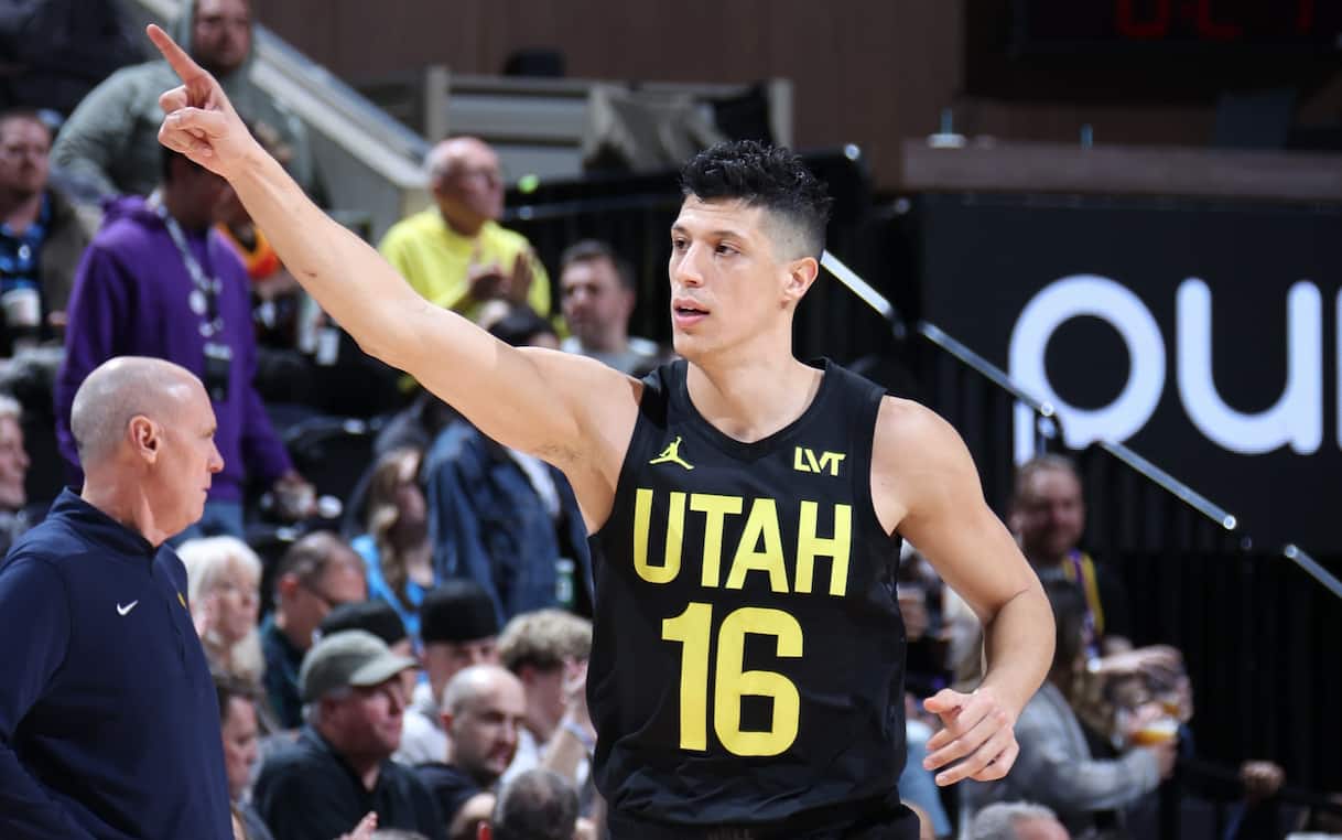 Mercato NBA, Simone Fontecchio passa ai Detroit Pistons: nello scambio ...