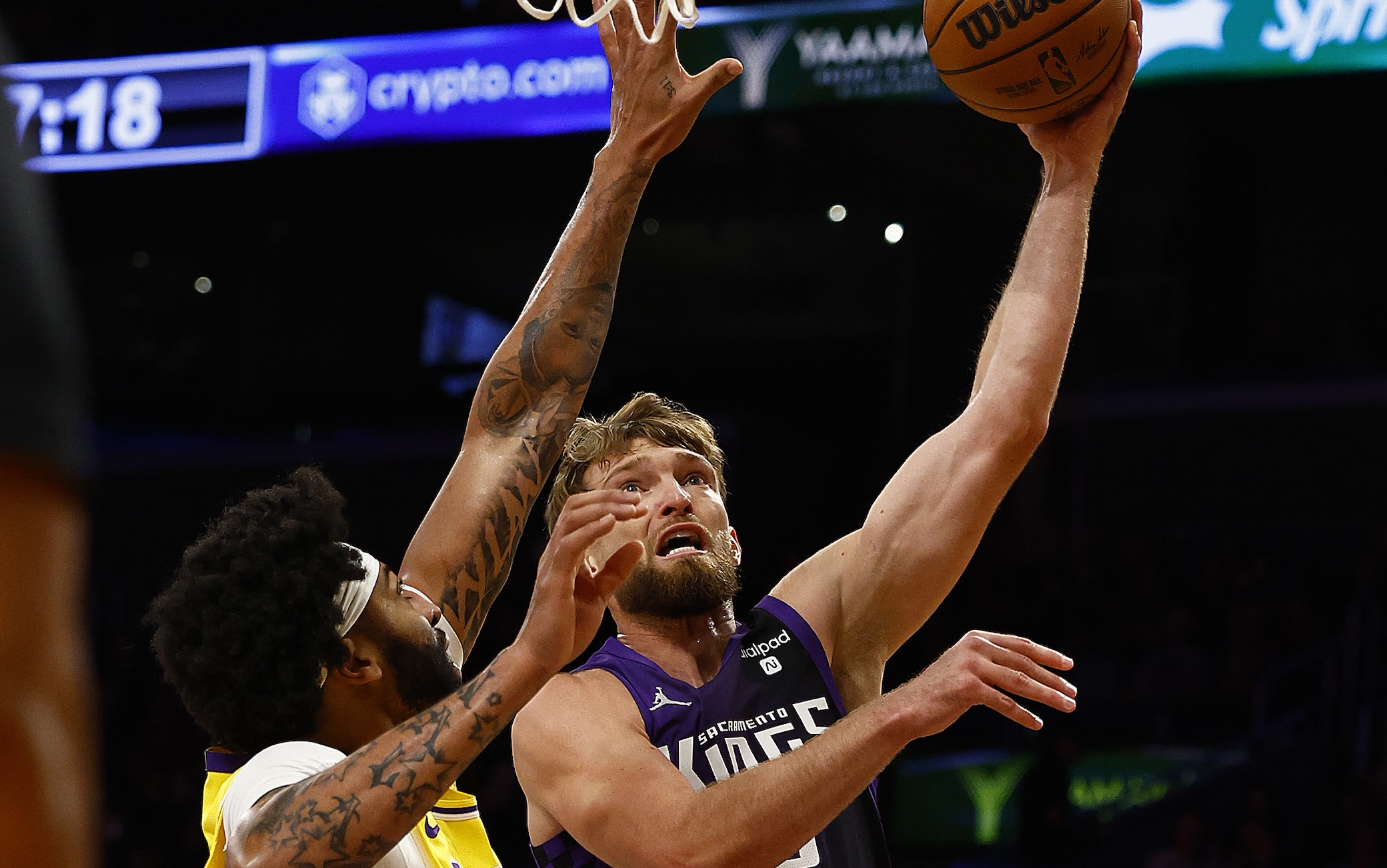 NBA, gli scontri diretti tra Anthony Davis e Domantas Sabonis | Sky Sport