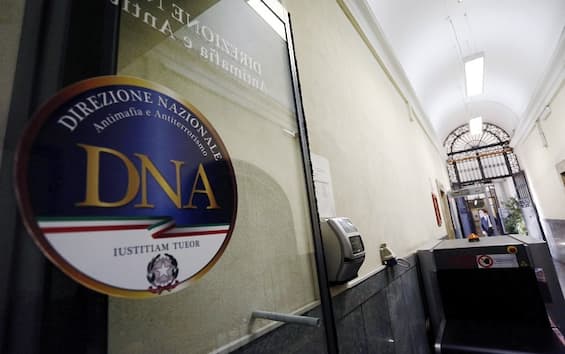 Dossieraggio contro politici e manager, l’inchiesta scuote l’Antimafia ...
