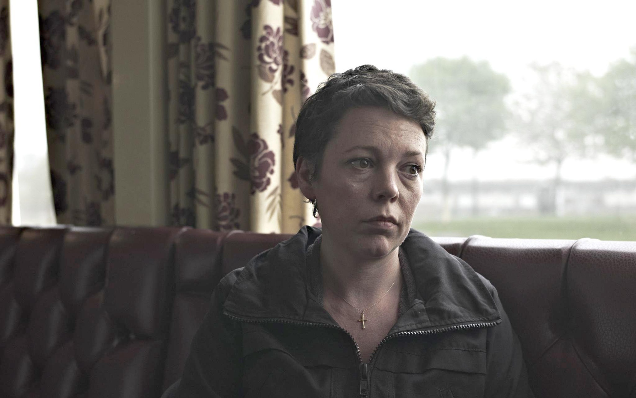 Olivia Colman compie 50 anni: i suoi film e serie tv indimenticabili ...