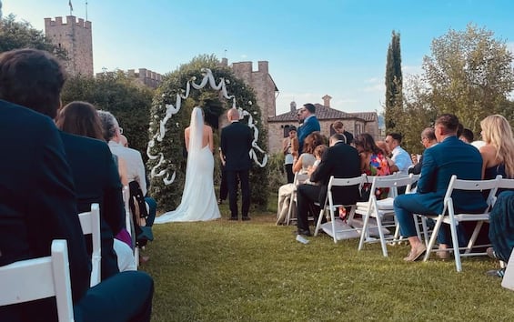 Nicolas Vaporidis ha sposato Ali Rinaldo: le foto del matrimonio | Sky TG24