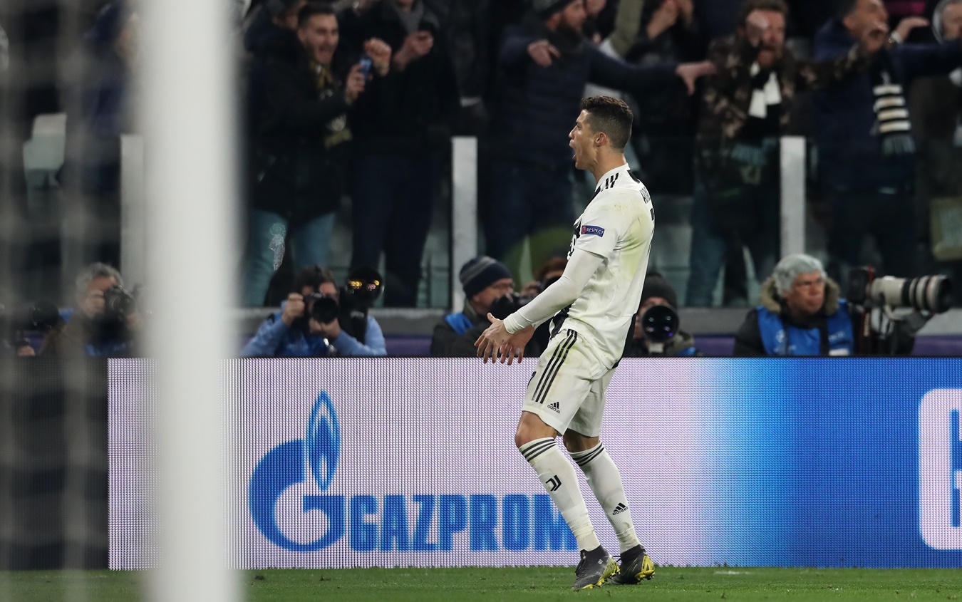 Cristiano Ronaldo torna al gol col Manchester United: nuova esultanza ...