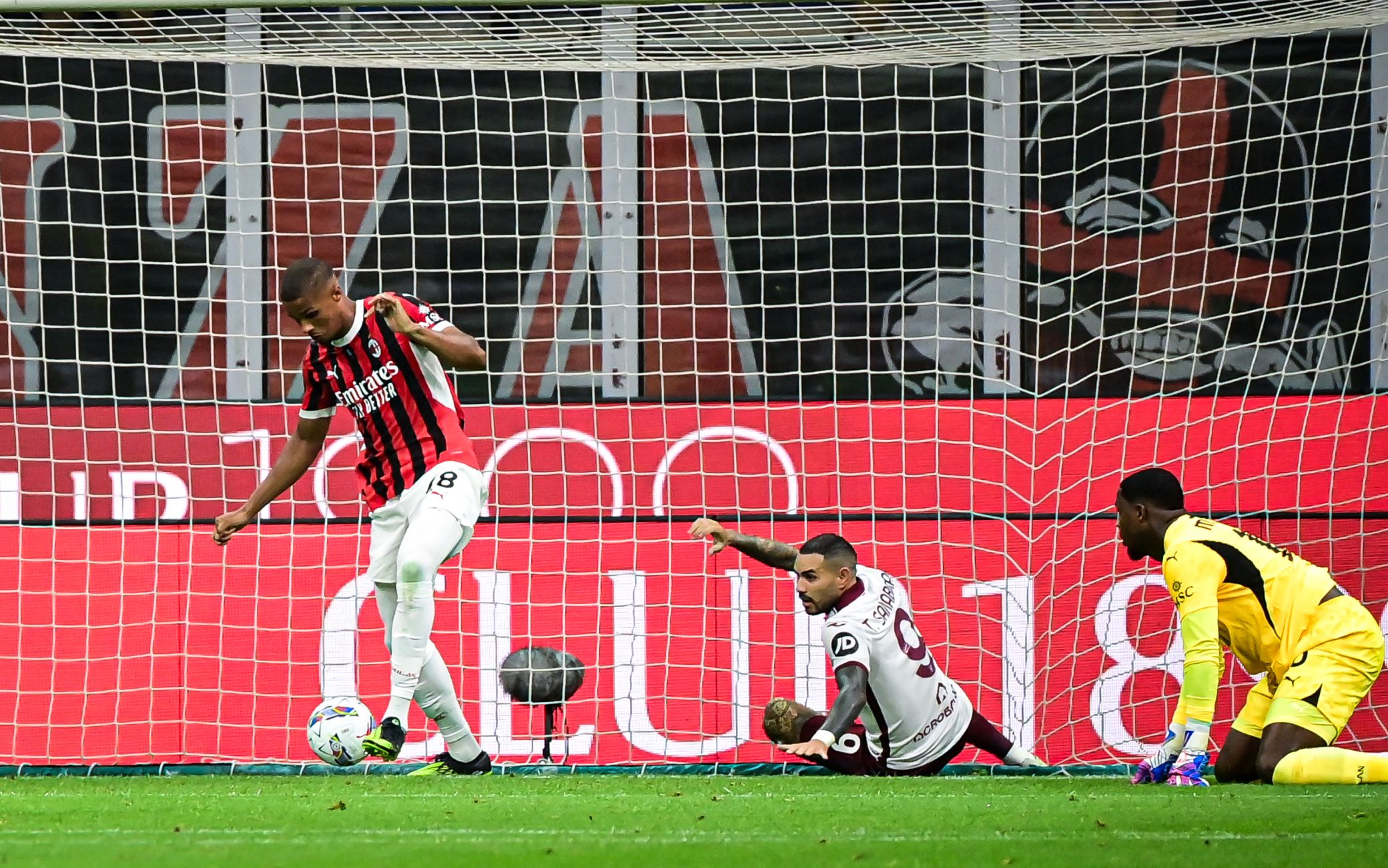 Thiaw, l'autogol in Torino-Milan con Maignan è clamoroso: foto e ...