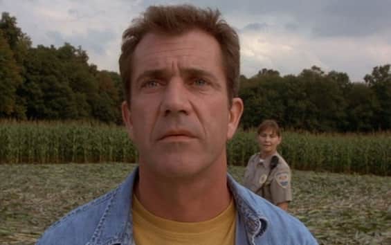 Signs, il cast del film con Mel Gibson