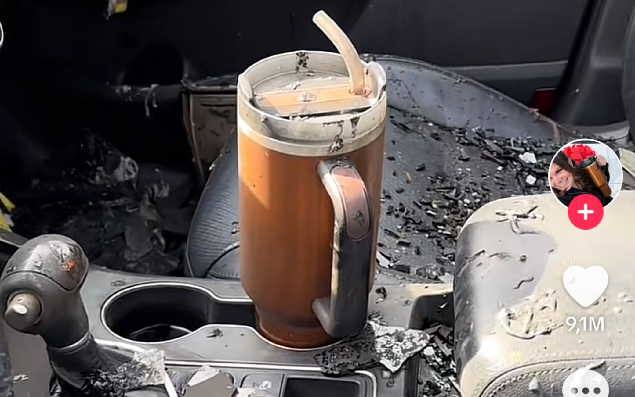 Il caso delle Stanley Cups, diventano un trend su TikTok e vanno a ruba ...