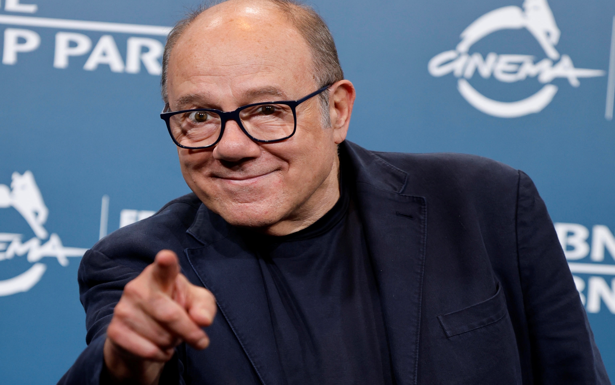 Carlo Verdone compie 75 anni, i suoi personaggi e film più famosi. FOTO ...