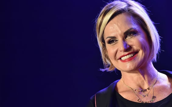 Sanremo 2021, Simona Ventura positiva al Covid: non ci sarà domani ...