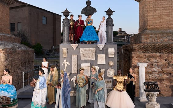 Il Grand Tour dell'Alta Moda di Dolce&Gabbana conquista Roma | Sky TG24