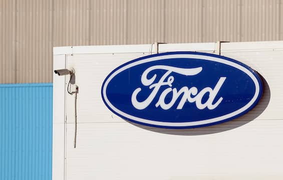 Ford annuncia 4 mila licenziamenti in Europa: pesa la crisi dell'auto ...