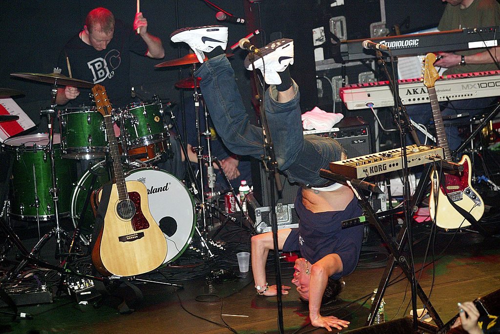 14 agosto 1995: Blur e Oasis pubblicano due singoli che danno inizio ...