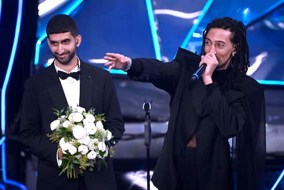 Sanremo 2024, Ghali emoziona con la cover di Italiano vero e Cara ...