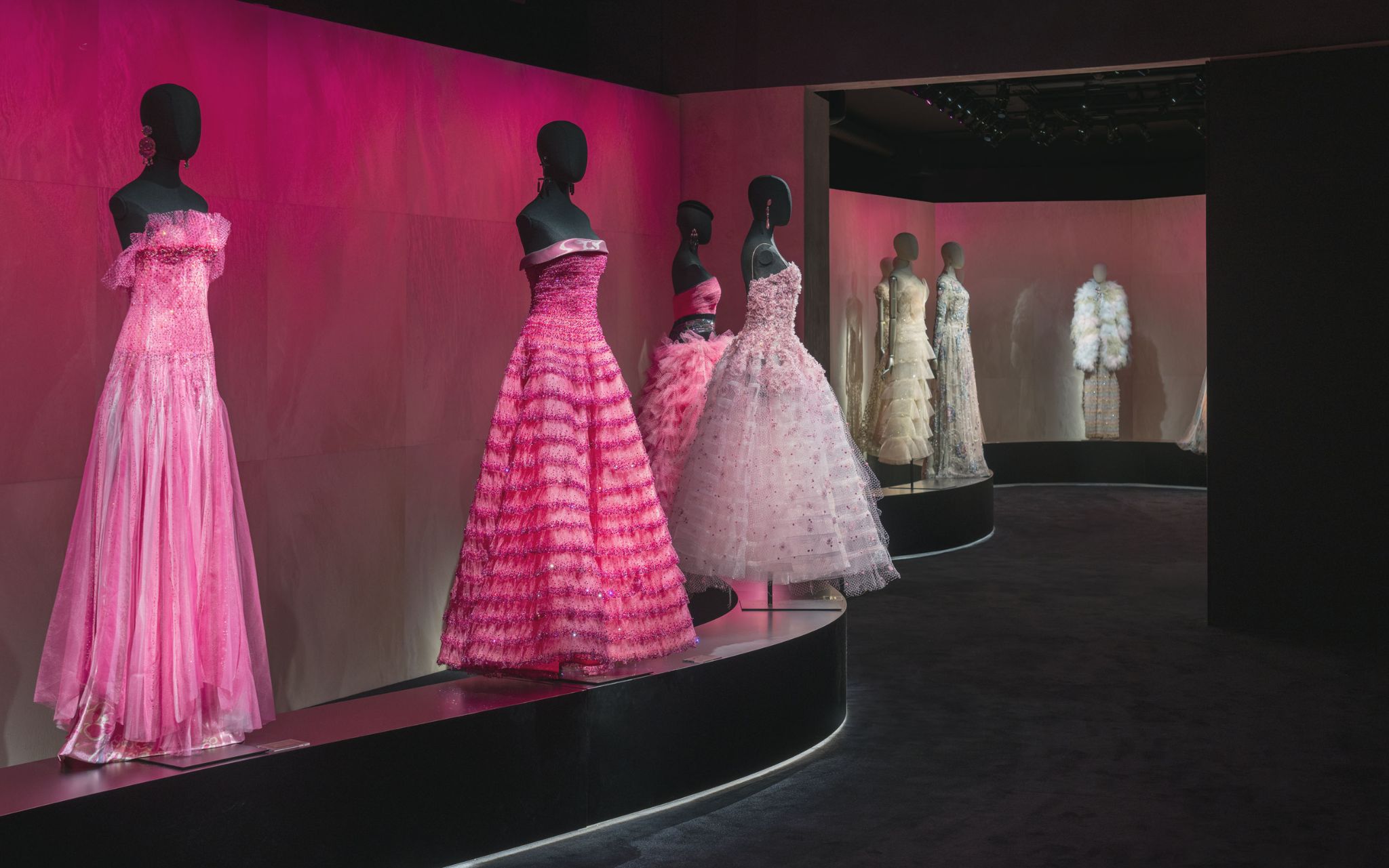 20 anni di Armani Privè in mostra a Milano | Sky TG24