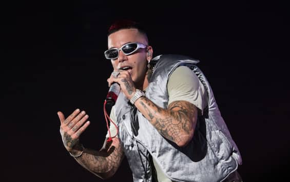 La scaletta del concerto di Sfera Ebbasta a Casalecchio di Reno