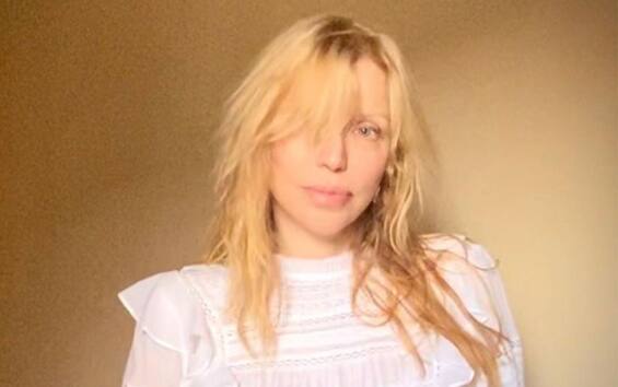 Courtney Love canta 'Lucky' di Britney Spears VIDEO