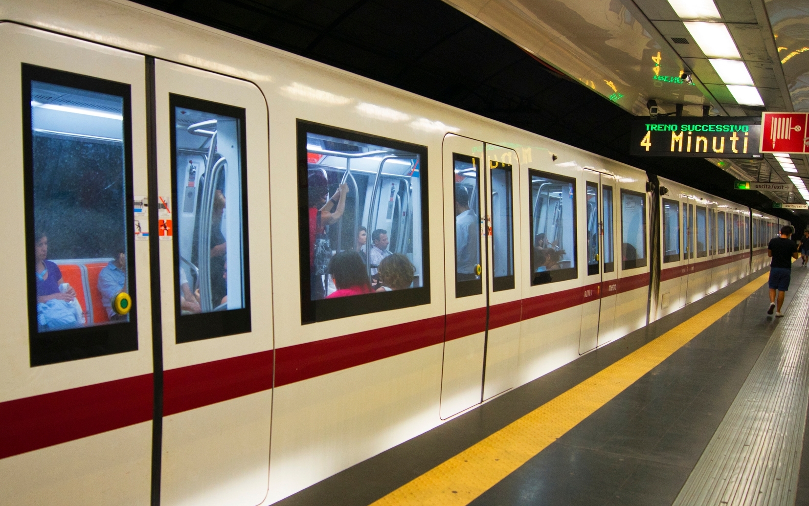 Metro B di Roma bloccata per un guasto: tratta interrotta tra Magliana ...