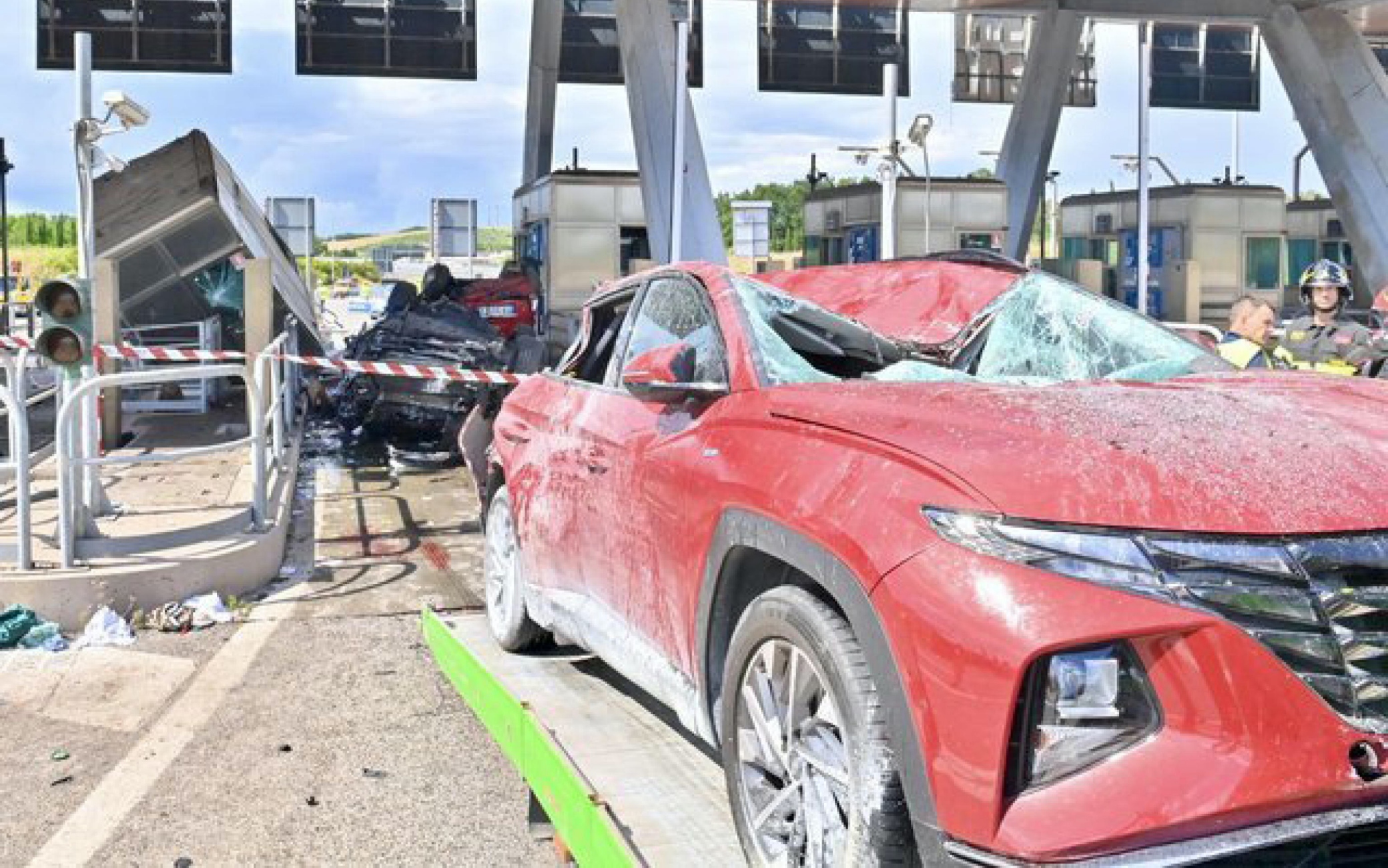 Incidente al casello di Rosignano, chi erano le tre vittime e cosa ...