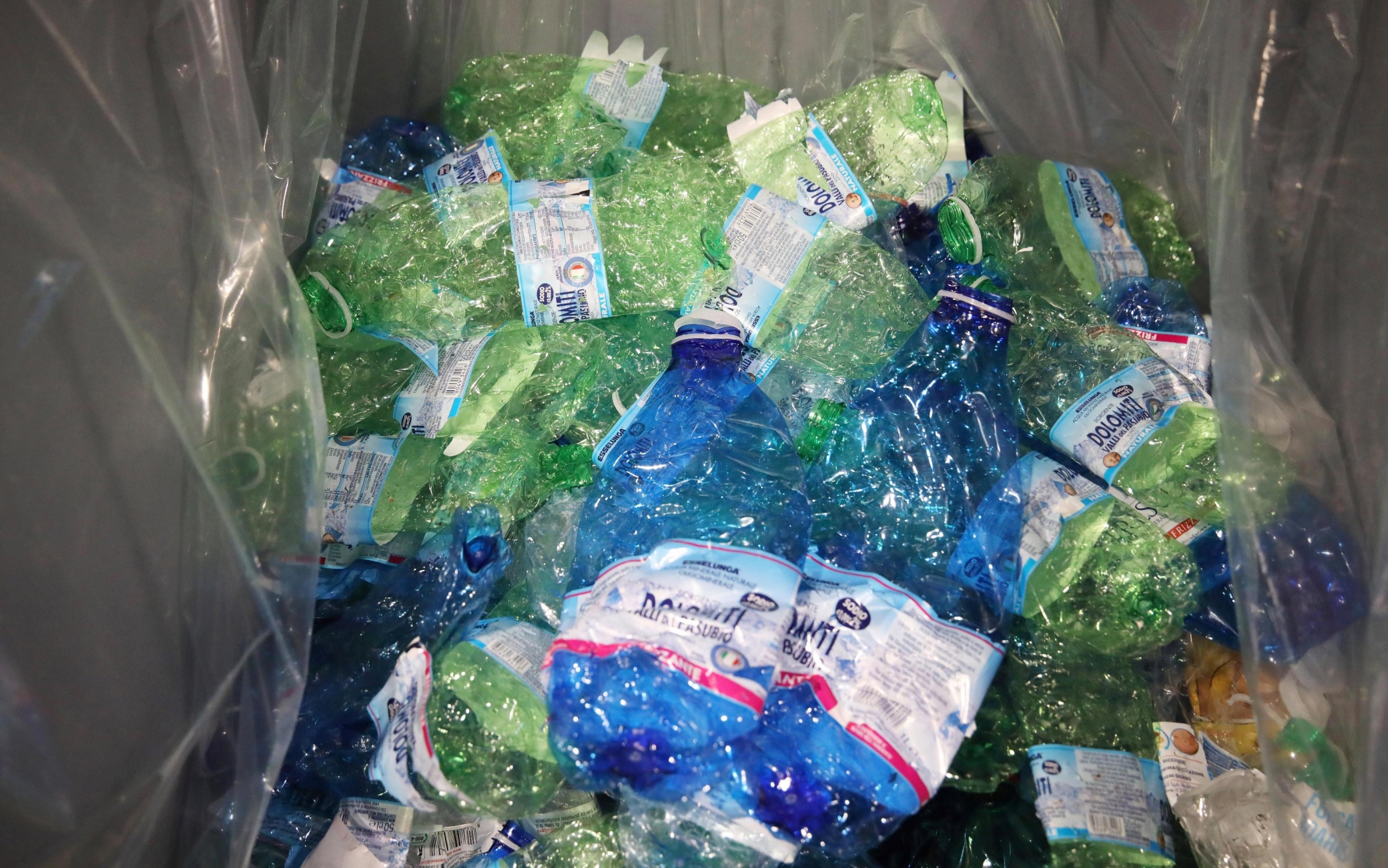 Raccolta differenziata, la guida ai simboli del riciclo sulle ...