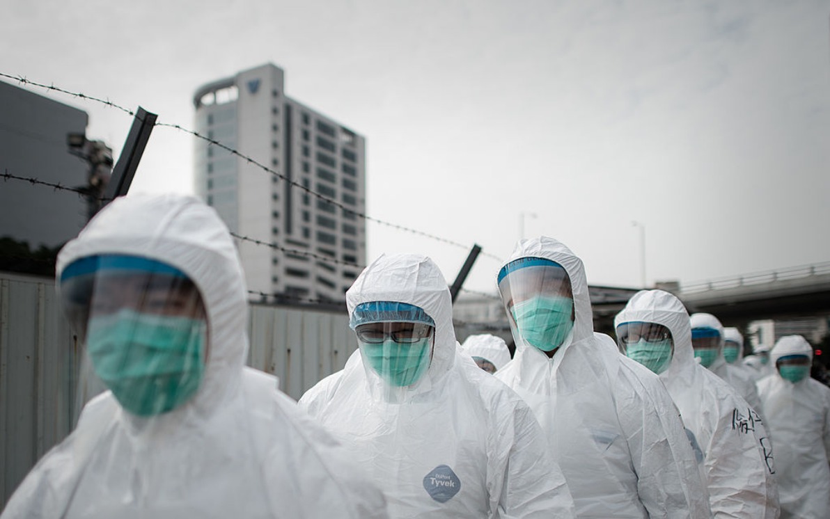 Influenza aviaria, come si trasmette nell'uomo e quali sono i sintomi ...