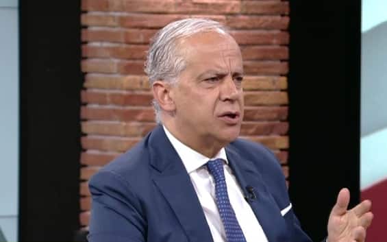 Libia, governo di Bengasi respinge delegazione Ue con Piantedosi | Sky TG24