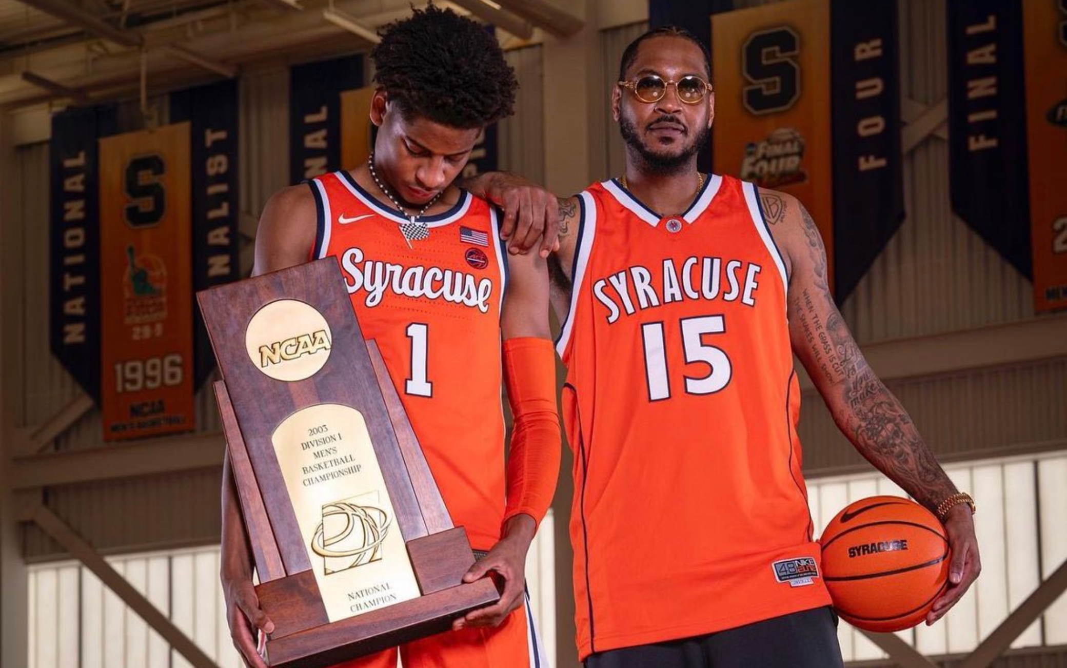 NBA, Kiyan Anthony posa con la maglia dei Syracuse Orange che fu di suo ...
