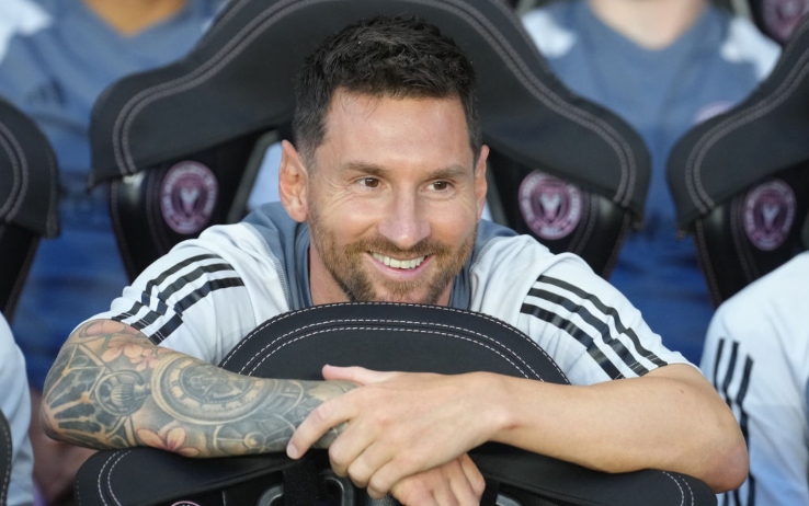 Messi, esordio da sogno con l'Inter Miami: gol decisivo su punizione ...