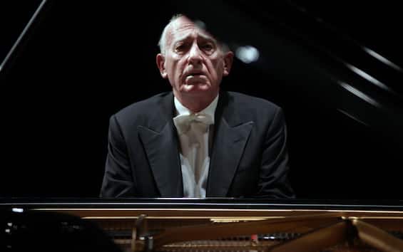 Morto Maurizio Pollini, uno dei più grandi pianisti contemporanei | Sky ...