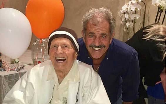 Addio a Hutton Gibson, papà Gibson | Sky TG24