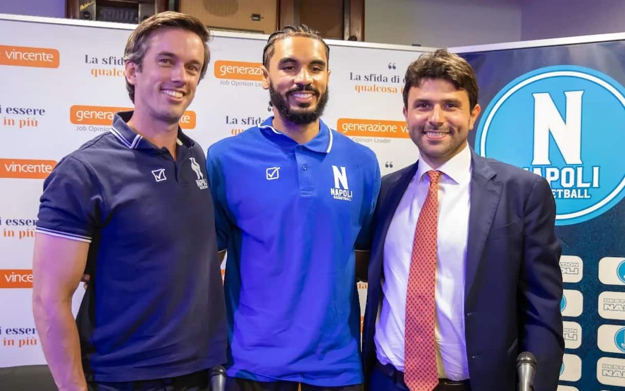 Naz Mitrou-Long si presenta: 'Sono a Napoli per essere un leader e per ...