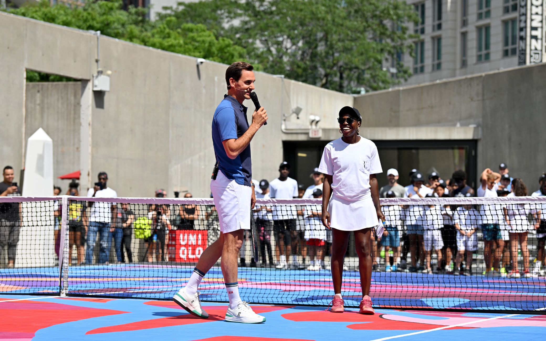 Moda, Roger Federer a New York per la capsule Uniqlo firmata con ...