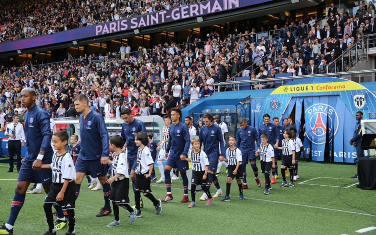 PSG, nuova idea per lo stadio: lounge privata nel tunnel che porta al ...