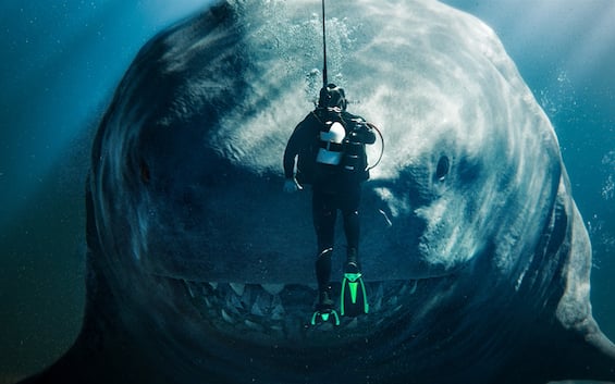 Shark 2 - L’abisso, il film con Jason Statham è in prima tv su Sky ...