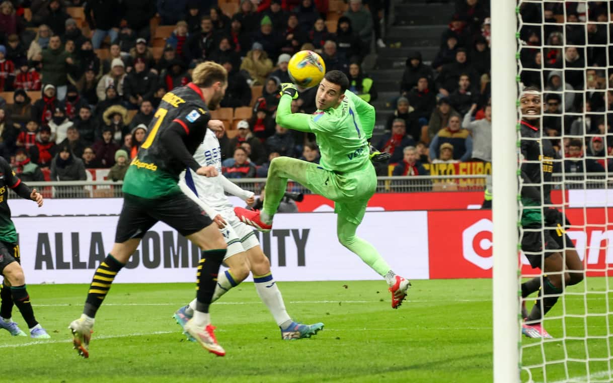 Milan-Verona, gol e highlights: decide un gol di Gimenez al 75' | Sky Sport