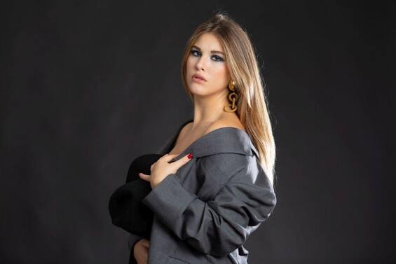 Shabel va incontro al futuro con On My Way: l'intervista | Sky TG24
