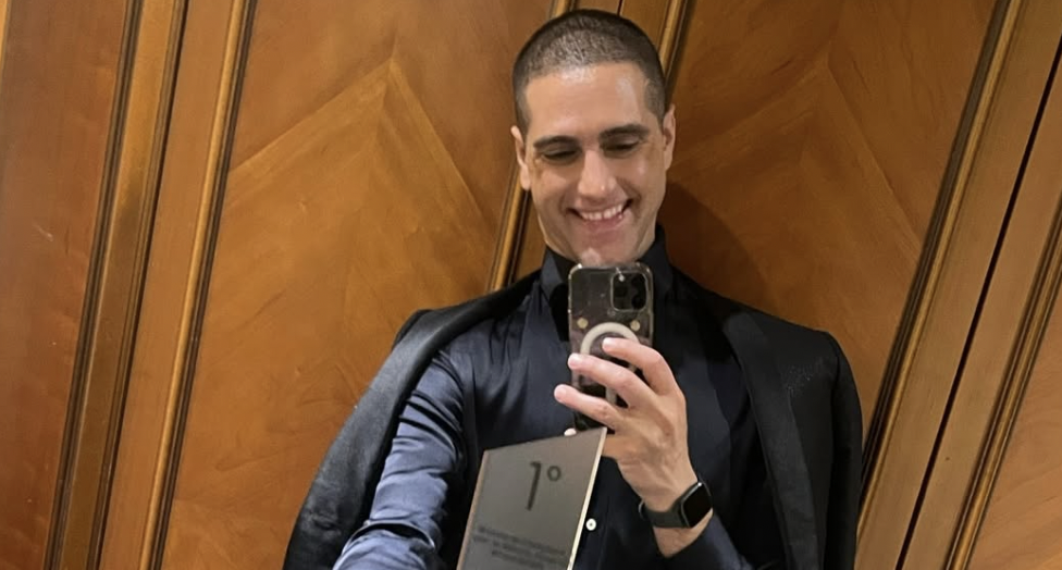 Chi è Fabio Mancini, il modello scoperto da Giorgio Armani quando aveva ...