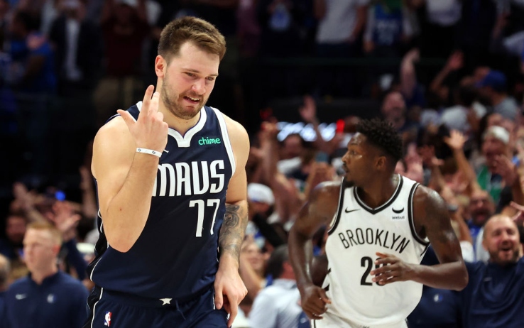 NBA, Doncic da record: in un colpo solo supera sia Nowitzki che Wilt ...