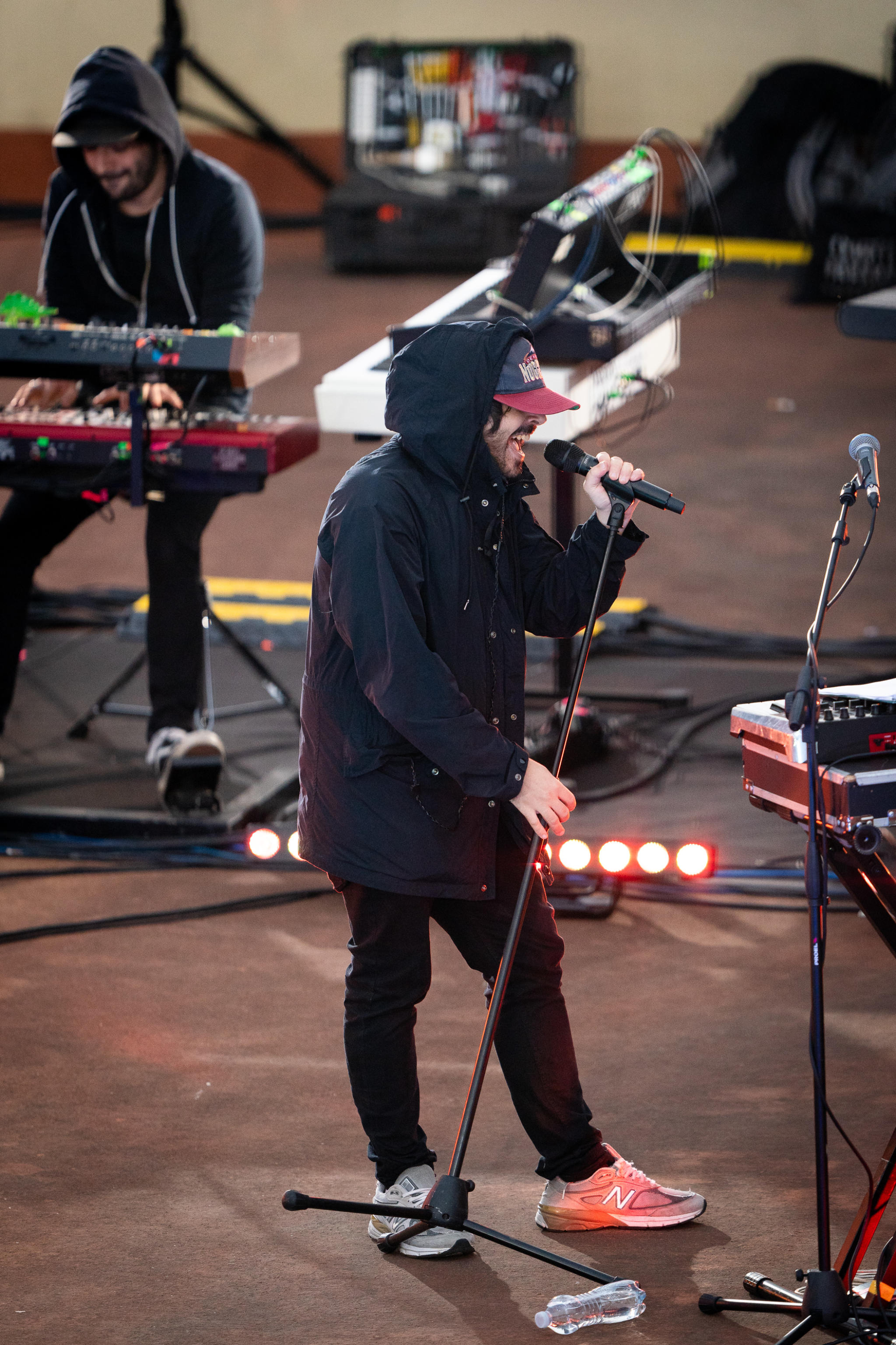 Calcutta, concerto a sorpresa sul tetto della sede Rai a Roma. FOTO ...