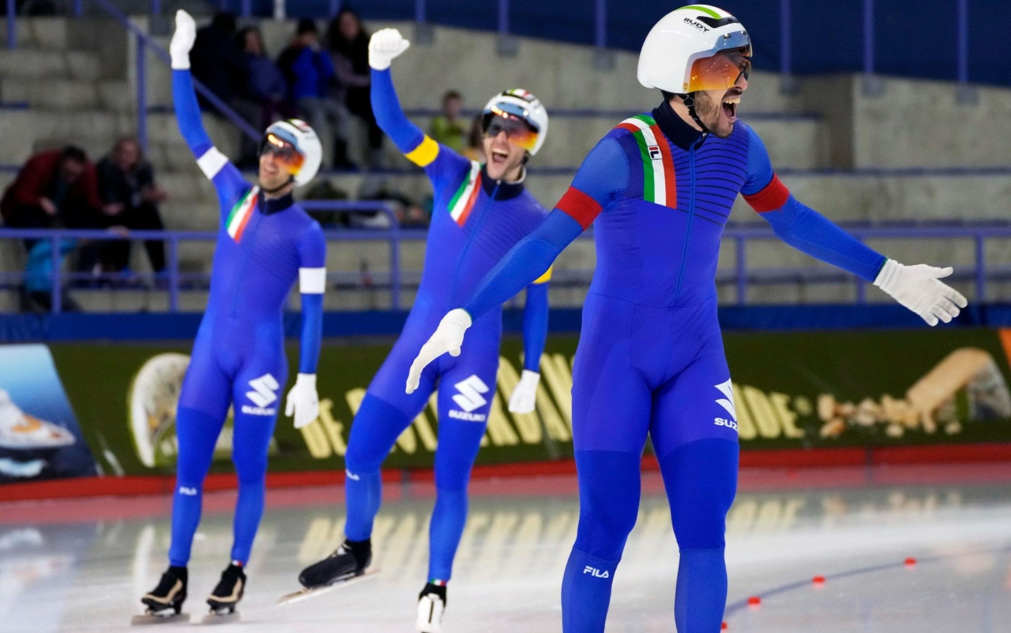 Mondiali speed skating, oro Italia nel team-pursuit | Sky Sport