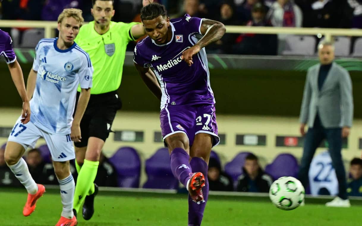 Fiorentina, il gol di Cher Ndour contro il Sigma in Conference League ...