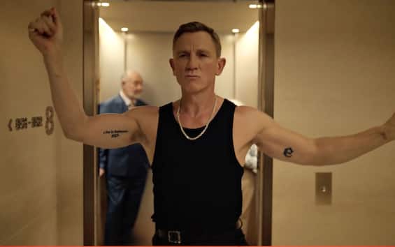 Daniel Craig, l'esilarante balletto per lo spot della Vodka Belvedere VIDEO