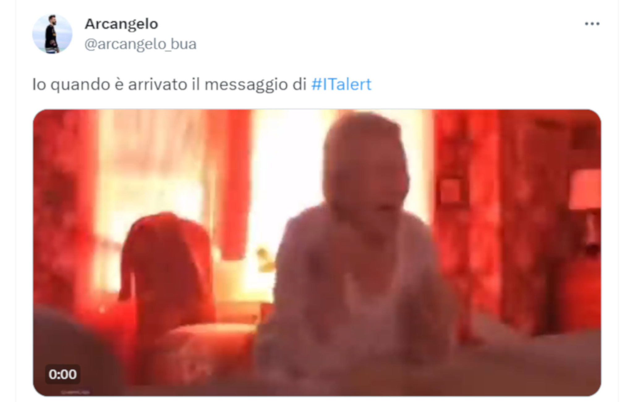 It-Alert, i meme più divertenti dopo la ricezione del messaggio di ...