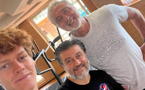 Jannik Sinner presenta due new entry nel suo staff. Chi sono Marco ...