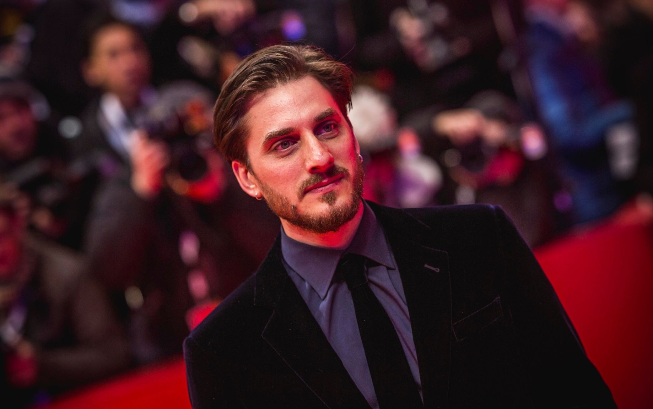 Diabolik, cast e personaggi del film con Luca Marinelli e Miriam Leone ...