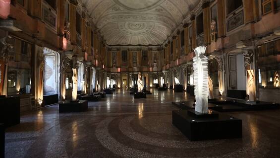 Pablo Atchugarry, il fascino delle sue sculture in mostra a Milano ...
