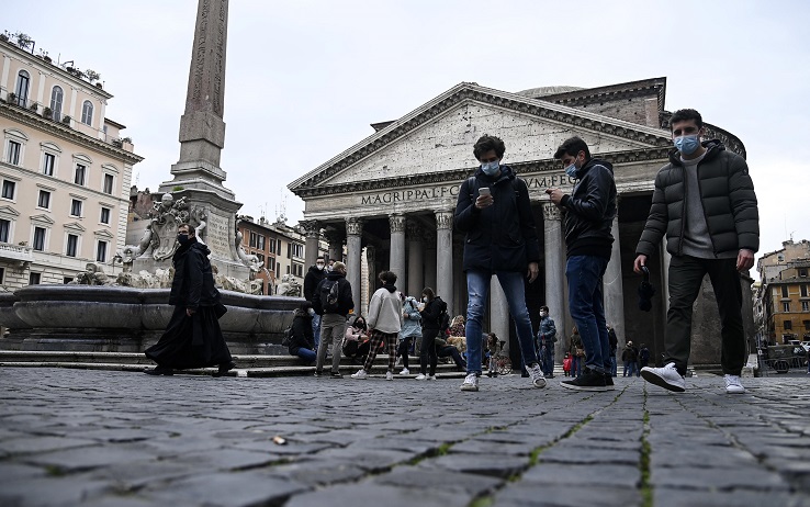 Previsioni meteo e del tempo a Roma oggi e domani | Sky TG24
