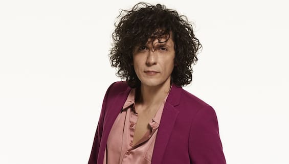 Sanremo 2021, Ermal Meta all'Ariston con Un Milione di cose da Dirti ...