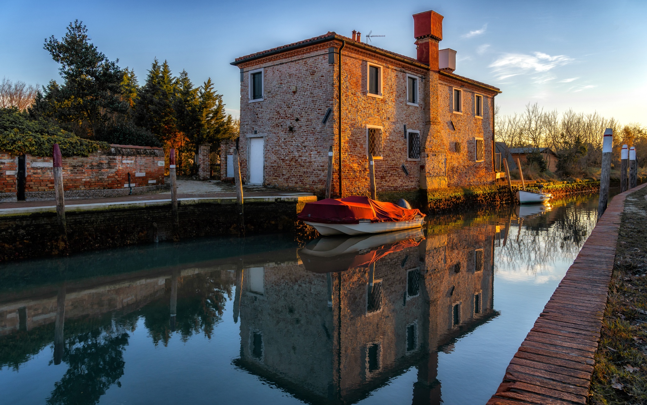 Dal lago al mare, le 10 isole italiane meno turistiche e affollate ...